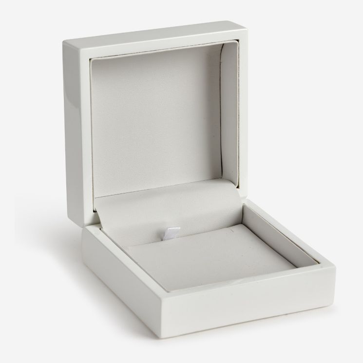 Long jewelry box store